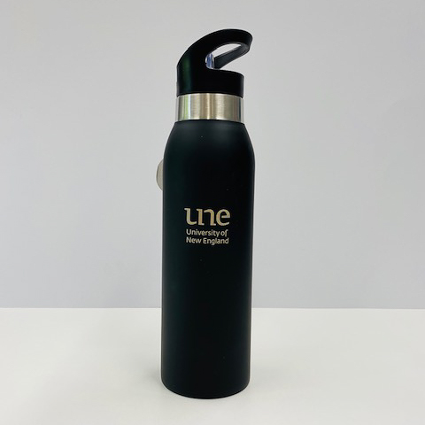 UNE Drink Bottle | The Shop